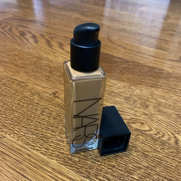 NARS | Makeup | Nars Natural Radiant Longwear Foundation Moorea | Poshmark